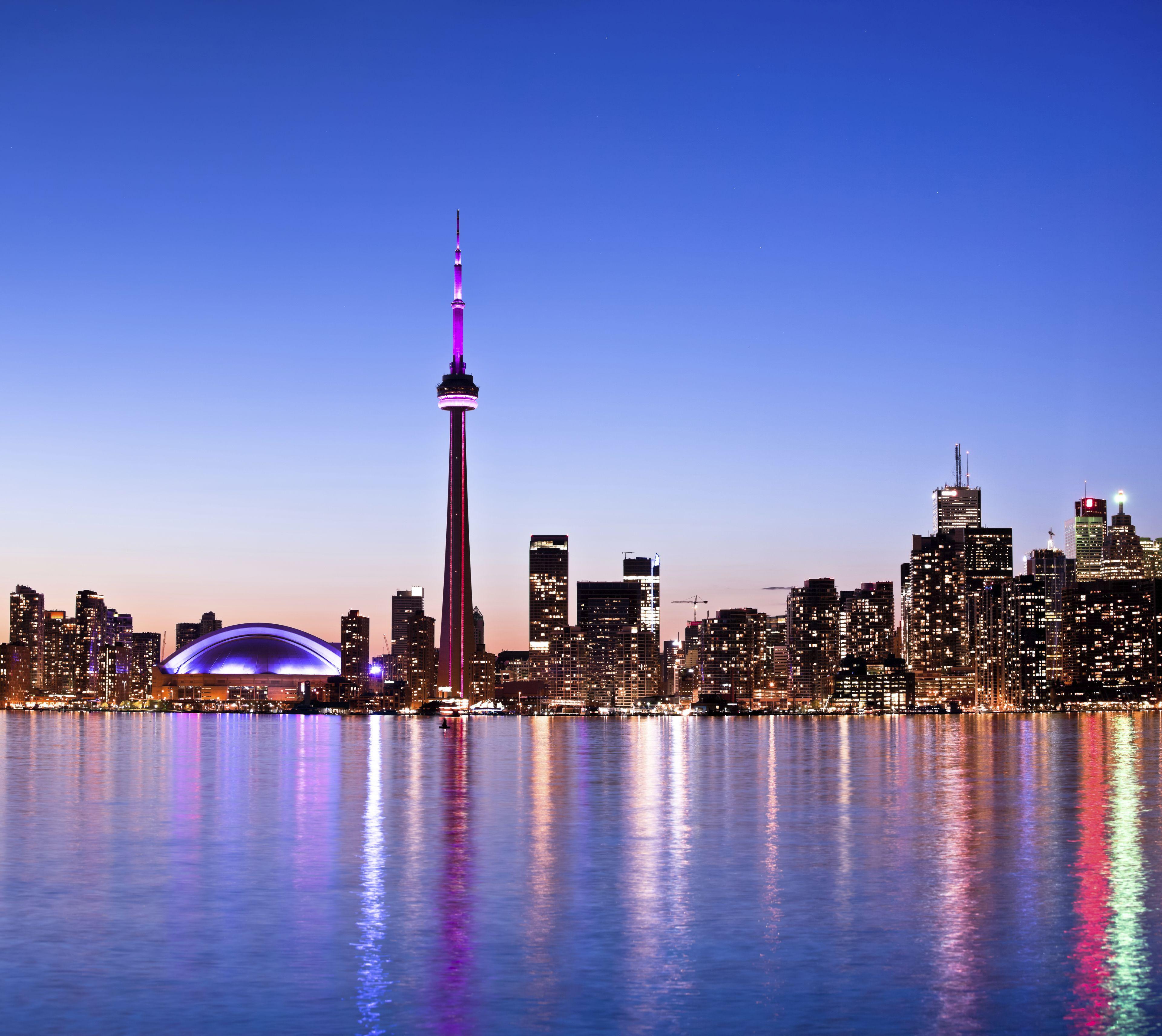 CHELSEA HOTEL TORONTO | ⋆⋆⋆⋆ | CANADA | SEASON DEALS FROM $124